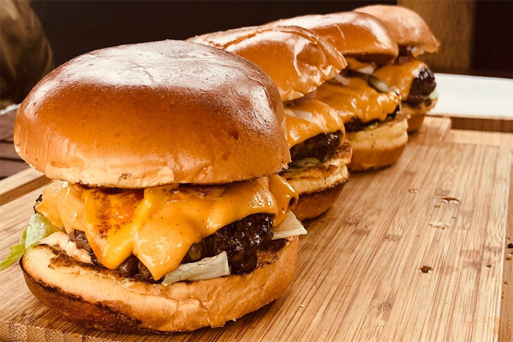 Fresh 1/2 lb Wagyu Burgers (2lb/ 4 patties) – P&N Foodservice